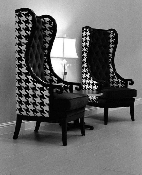 9 High-Back Comfortable Chairs for a trendy modern interior